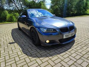 Melns BMW 330 2008 Krāslava, ar dzinēja tilpumu 3.00 L un nobraukumu 271 tūkst. km par 3300 €, foto 12 vietnē AUTOMOTO.COM.LV
