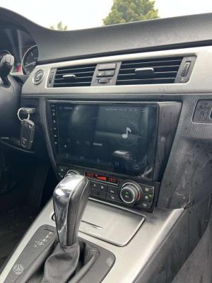 Black BMW 330 2010 in Utena, with an engine capacity of 2.99 L and mileage of 268 thousand km for 4650 €, photo 20 on AUTOMOTO.COM.LV