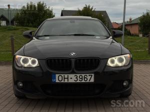 Черный БМВ 330 2012 в Рига, объемом двигателя 3.00 л и пробегом 324 тыс. км за 13000 €, фото 4 на AUTOMOTO.COM.LV