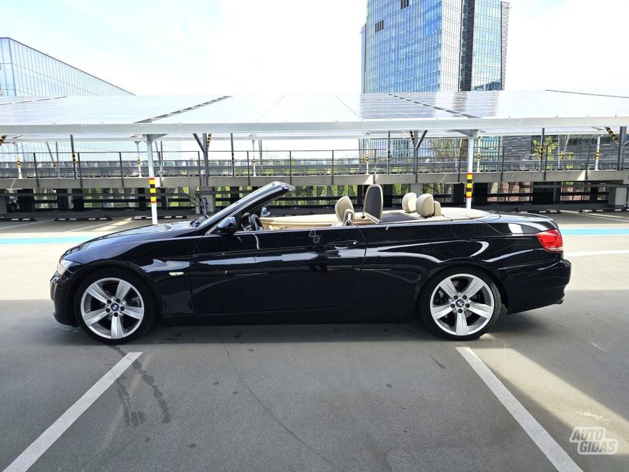 Black BMW 330 2007 in Vilnius, with an engine capacity of 3.00 L and mileage of 309 thousand km for 8800 €, photo 4 on AUTOMOTO.COM.LV