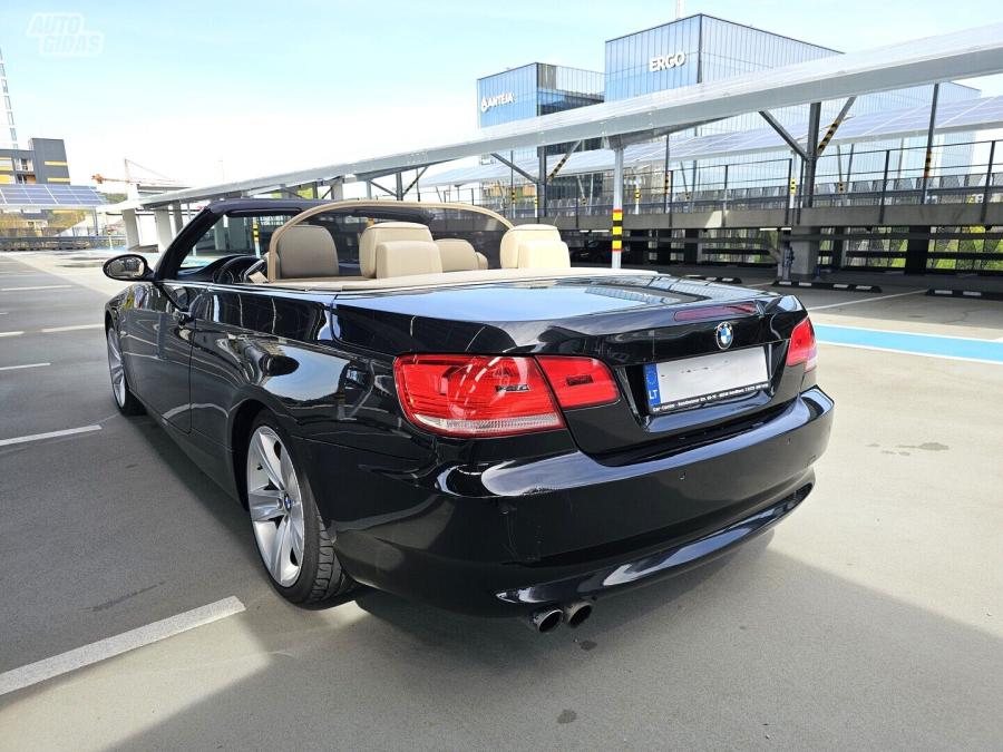 Black BMW 330 2007 in Vilnius, with an engine capacity of 3.00 L and mileage of 309 thousand km for 8800 €, photo 6 on AUTOMOTO.COM.LV