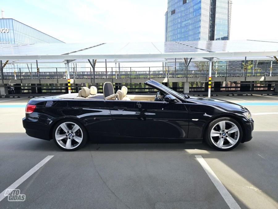 Black BMW 330 2007 in Vilnius, with an engine capacity of 3.00 L and mileage of 309 thousand km for 8800 €, photo 8 on AUTOMOTO.COM.LV