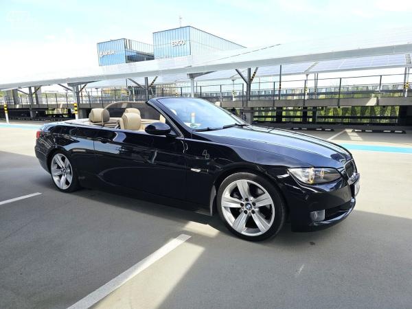 Black BMW 330 2007 in Vilnius, with an engine capacity of 3.00 L and mileage of 309 thousand km for 8800 €, photo 9 on AUTOMOTO.COM.LV
