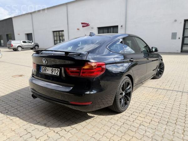 Melns BMW 330 2014 Kuldīga, ar dzinēja tilpumu 3.00 L un nobraukumu 207 tūkst. km par 15100 €, foto 4 vietnē AUTOMOTO.COM.LV