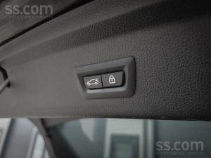 Melns BMW 330 2015 Liepāja, ar dzinēja tilpumu 3.00 L un nobraukumu 224 tūkst. km par 13290 €, foto 36 vietnē AUTOMOTO.COM.LV