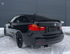 Black BMW 330 2016 in Vilnius, with an engine capacity of 2.99 L and mileage of 200 thousand km for 13590 €, photo 5 on AUTOMOTO.COM.LV