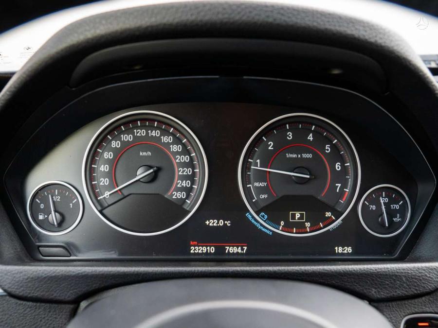 Black BMW 330 2017 in Vilnius, with an engine capacity of 2.00 L and mileage of 233 thousand km for 11850 €, photo 16 on AUTOMOTO.COM.LV