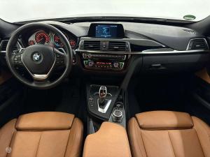Black BMW 330 2018 in Marijampole, with an engine capacity of 2.99 L and mileage of 202 thousand km for 15999 €, photo 23 on AUTOMOTO.COM.LV