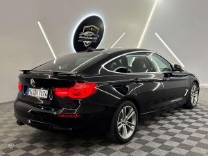 Black BMW 330 2018 in Marijampole, with an engine capacity of 2.99 L and mileage of 202 thousand km for 15999 €, photo 37 on AUTOMOTO.COM.LV