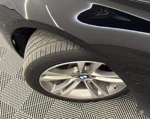 Melns BMW 330 2018 Marijampole, ar dzinēja tilpumu 2.99 L un nobraukumu 202 tūkst. km par 15250 €, foto 9 vietnē AUTOMOTO.COM.LV