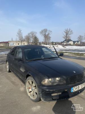 Black BMW 330 1999 in Taurage, with an engine capacity of 3.00 L and mileage of 450 thousand km for 600 €, photo 2 on AUTOMOTO.COM.LV