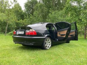 Melns BMW 330 1999 Daugavpils, ar dzinēja tilpumu 3.00 L un nobraukumu 277 tūkst. km par 3000 €, foto 13 vietnē AUTOMOTO.COM.LV
