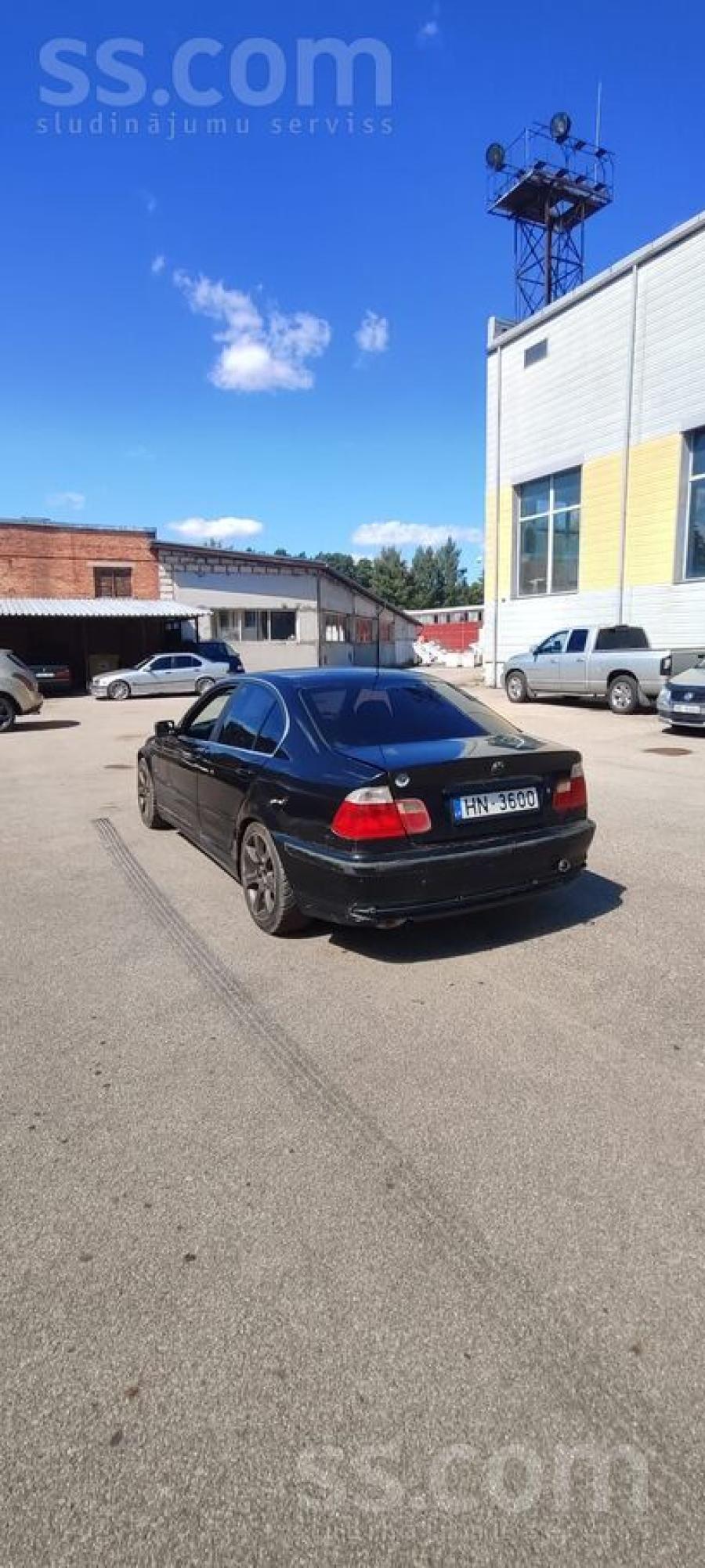 Melns BMW 330 2000 Rīga, ar dzinēja tilpumu 3.00 L un nobraukumu 300 tūkst. km par 2000 €, foto 4 vietnē AUTOMOTO.COM.LV