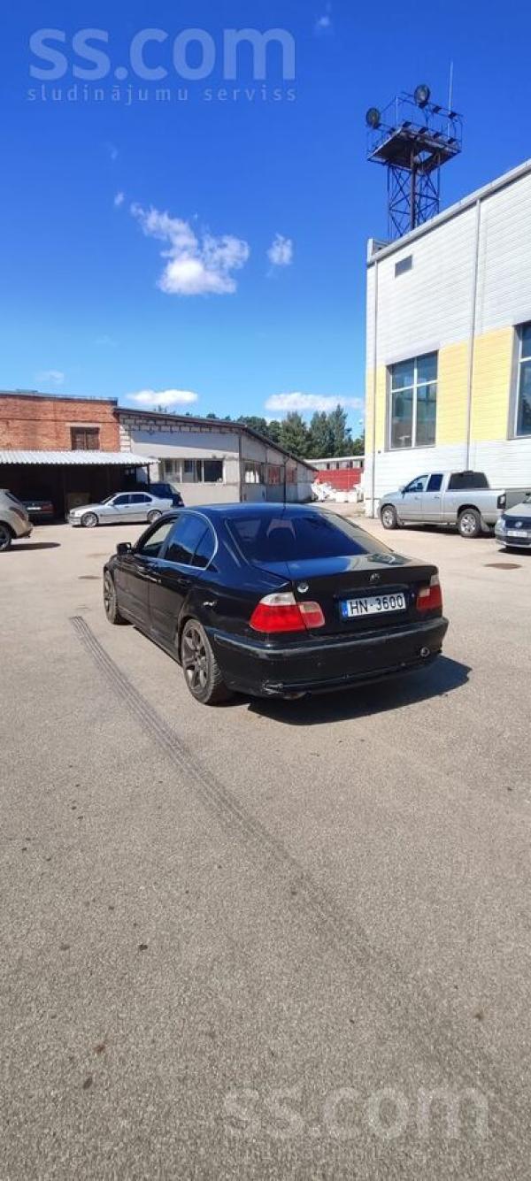 Melns BMW 330 2000 Rīga, ar dzinēja tilpumu 3.00 L un nobraukumu 300 tūkst. km par 2000 €, foto 3 vietnē AUTOMOTO.COM.LV