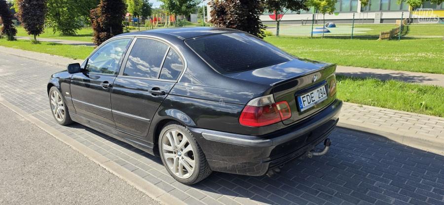 Black BMW 330 2001 in Kaunas, with an engine capacity of 3.00 L and mileage of 398 thousand km for 1850 €, photo 5 on AUTOMOTO.COM.LV