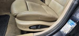Black BMW 330 2001 in Kaunas, with an engine capacity of 3.00 L and mileage of 398 thousand km for 1850 €, photo 8 on AUTOMOTO.COM.LV