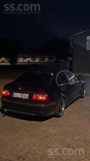 Melns BMW 330 2001 Jelgava, ar dzinēja tilpumu 3.00 L un nobraukumu 467 tūkst. km par 1850 €, foto 7 vietnē AUTOMOTO.COM.LV