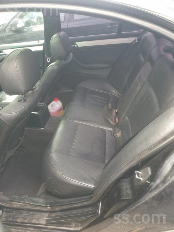 Melns BMW 330 2001 Jelgava, ar dzinēja tilpumu 3.00 L un nobraukumu 467 tūkst. km par 1850 €, foto 10 vietnē AUTOMOTO.COM.LV