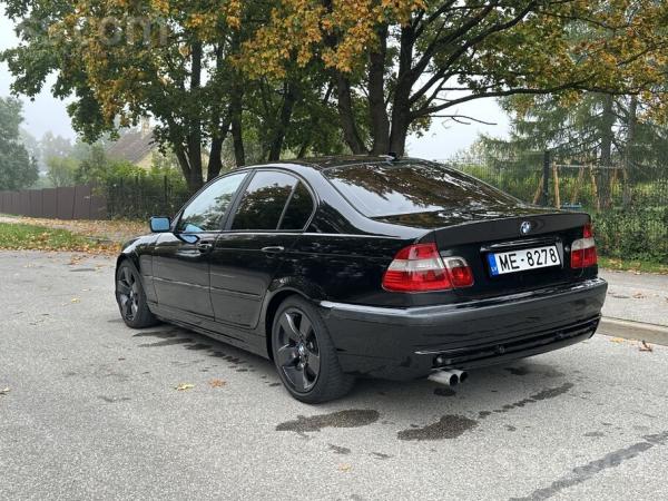Melns BMW 330 2001 Jūrmala, ar dzinēja tilpumu 3.00 L un nobraukumu 330 tūkst. km par 4800 €, foto 4 vietnē AUTOMOTO.COM.LV