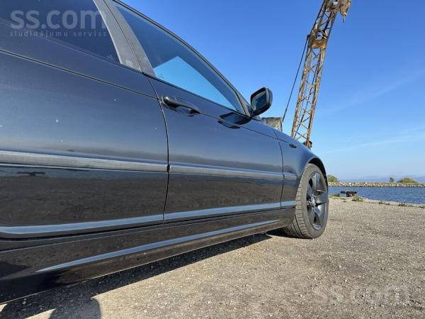 Melns BMW 330 2001 Jūrmala, ar dzinēja tilpumu 3.00 L un nobraukumu 330 tūkst. km par 4800 €, foto 11 vietnē AUTOMOTO.COM.LV
