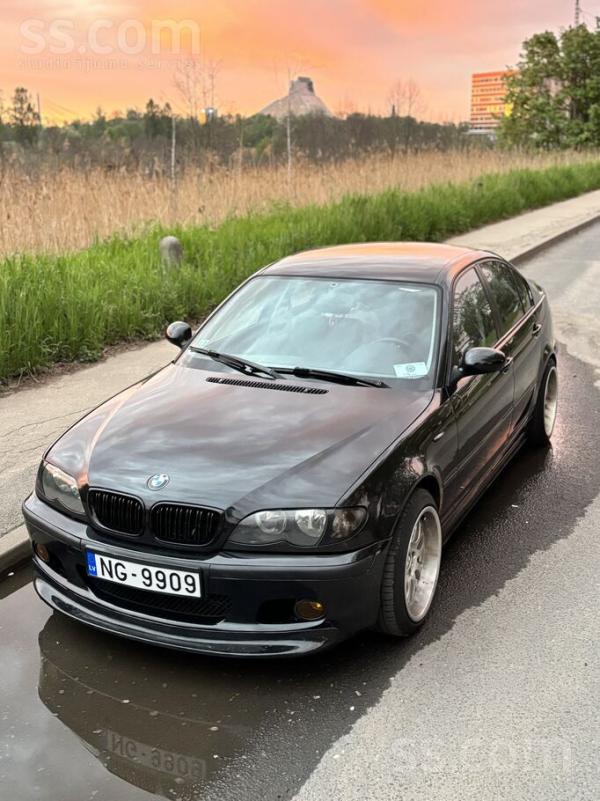 Melns BMW 330 2002 Jūrmala, ar dzinēja tilpumu 3.00 L un nobraukumu 345 tūkst. km par 4000 €, foto 2 vietnē AUTOMOTO.COM.LV