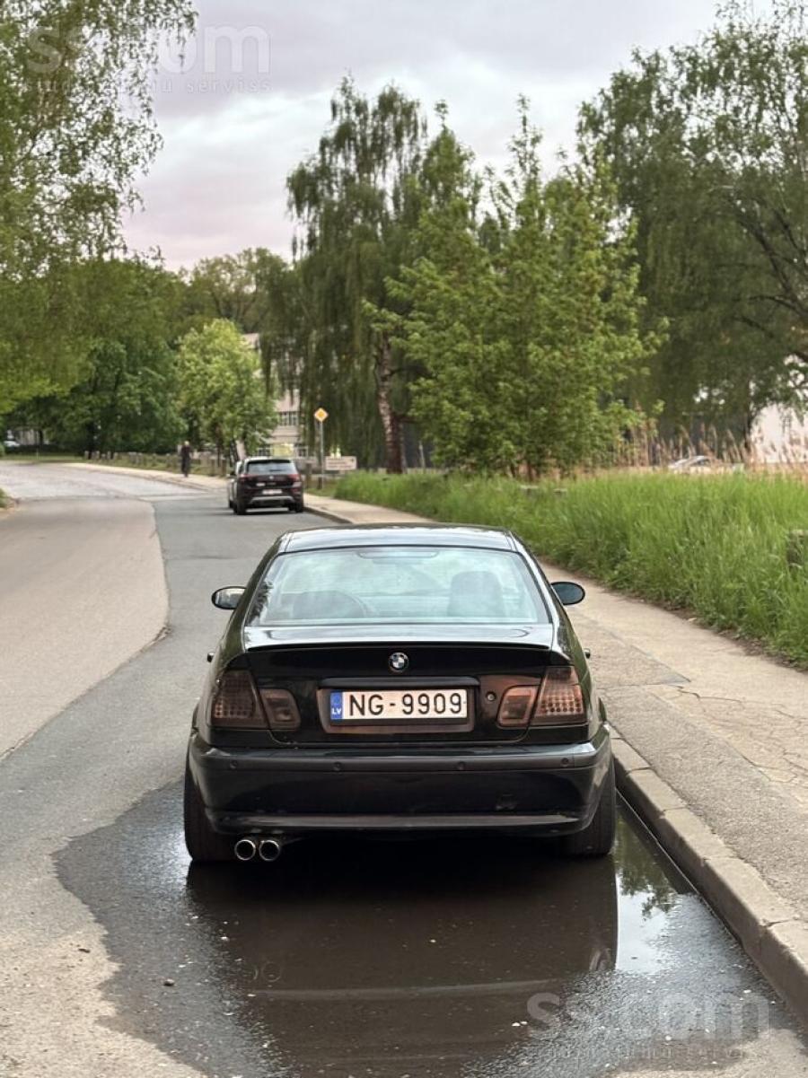 Melns BMW 330 2002 Jūrmala, ar dzinēja tilpumu 3.00 L un nobraukumu 345 tūkst. km par 4000 €, foto 4 vietnē AUTOMOTO.COM.LV