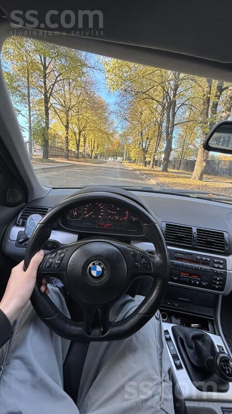 Melns BMW 330 2002 Jūrmala, ar dzinēja tilpumu 3.00 L un nobraukumu 345 tūkst. km par 4000 €, foto 12 vietnē AUTOMOTO.COM.LV