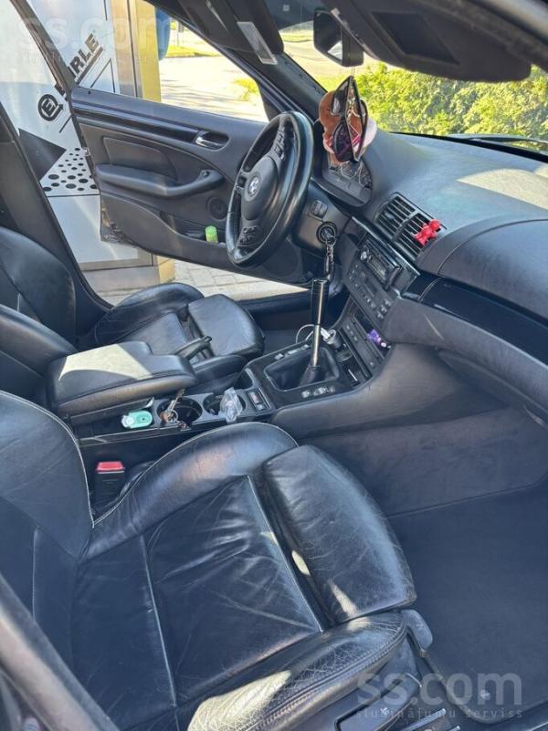 Black BMW 330 2002 in Jekabpils, with an engine capacity of 3.00 L and mileage of 465 thousand km for 2800 €, photo 8 on AUTOMOTO.COM.LV