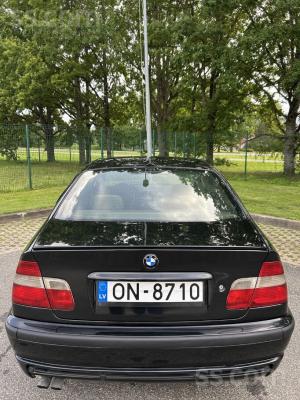 Black BMW 330 2002 in Valmiera, with an engine capacity of 3.00 L and mileage of 327 thousand km for 3350 €, photo 8 on AUTOMOTO.COM.LV
