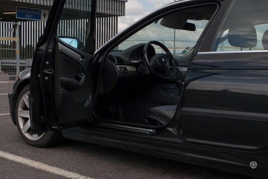 Черный БМВ 330 2002 в Вильнюс, объемом двигателя 3.00 л и пробегом 305 тыс. км за 5900 €, фото 8 на AUTOMOTO.COM.LV