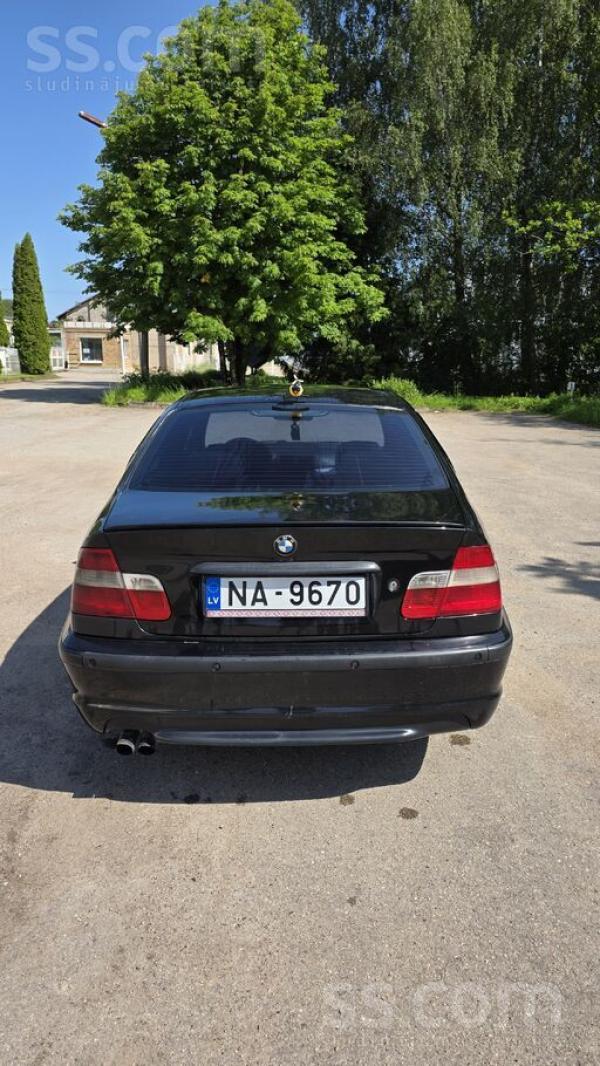 Black BMW 330 2003 in Ogre, with an engine capacity of 3.00 L and mileage of 384 thousand km for 4000 €, photo 7 on AUTOMOTO.COM.LV