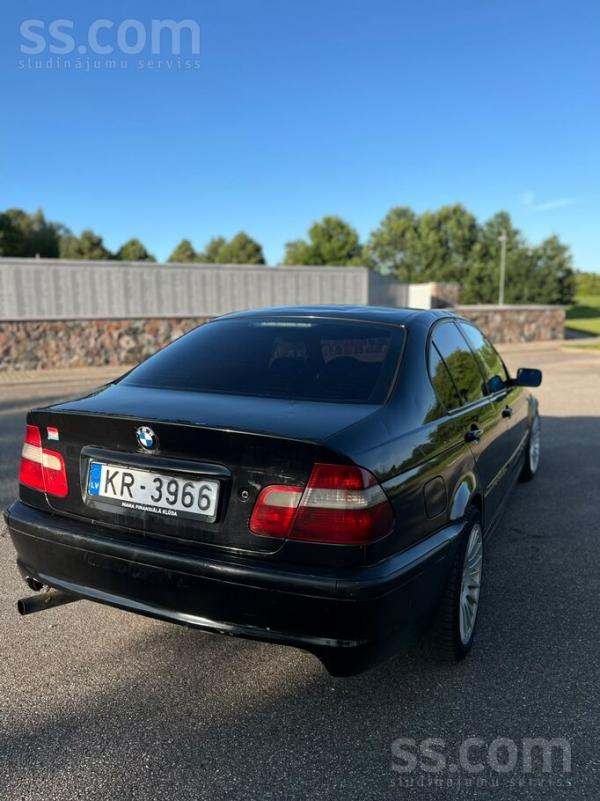 Черный БМВ 330 2003 в Тукумс, объемом двигателя 3.00 л и пробегом 0 тыс. км за 2000 €, фото 8 на AUTOMOTO.COM.LV