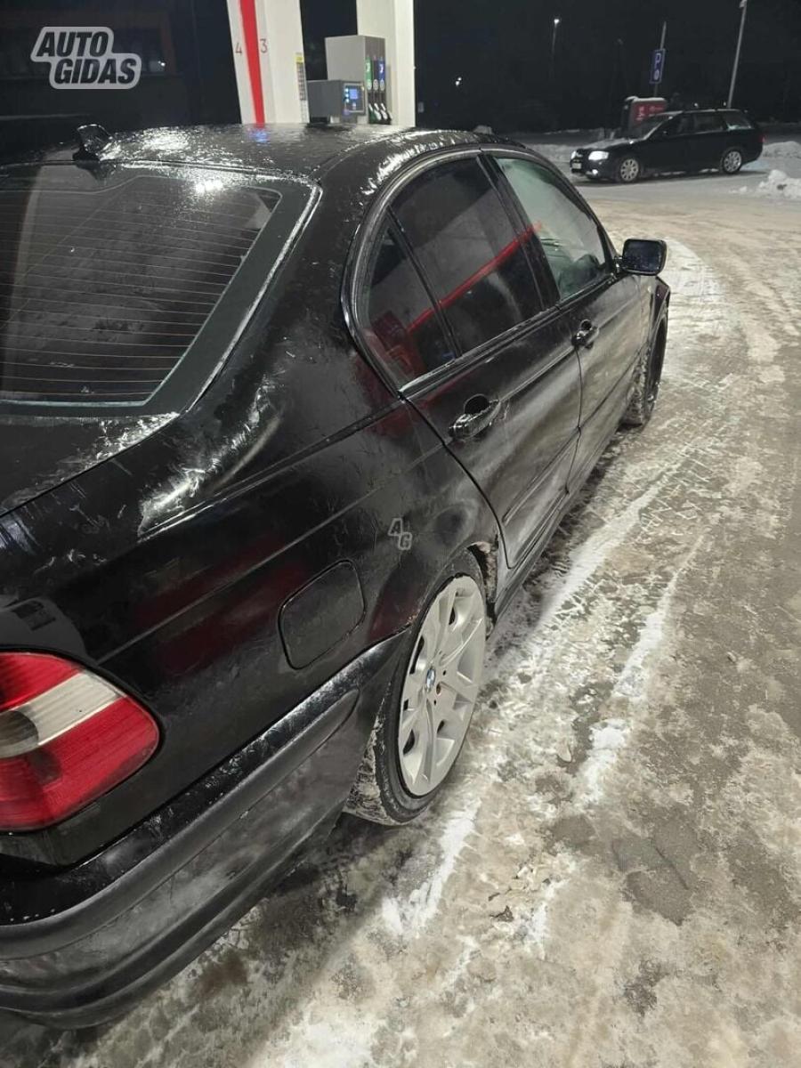 Melns BMW 330 2004 Kauņa, ar dzinēja tilpumu 3.00 L un nobraukumu 460 tūkst. km par 1900 €, foto 3 vietnē AUTOMOTO.COM.LV