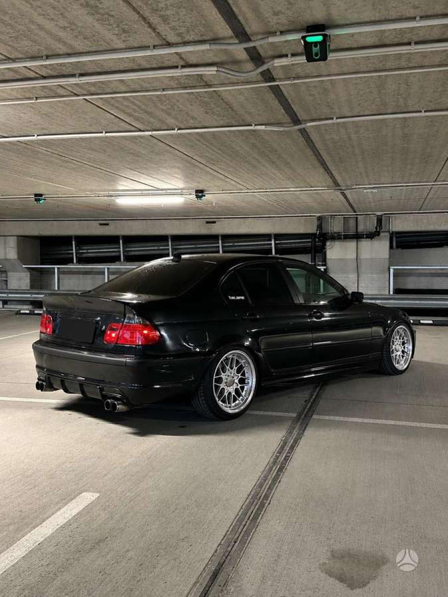 Melns BMW 330 2004 Viļņa, ar dzinēja tilpumu 2.99 L un nobraukumu 379 tūkst. km par 7200 €, foto 5 vietnē AUTOMOTO.COM.LV