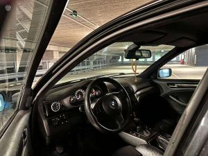 Melns BMW 330 2004 Viļņa, ar dzinēja tilpumu 2.99 L un nobraukumu 379 tūkst. km par 7200 €, foto 8 vietnē AUTOMOTO.COM.LV
