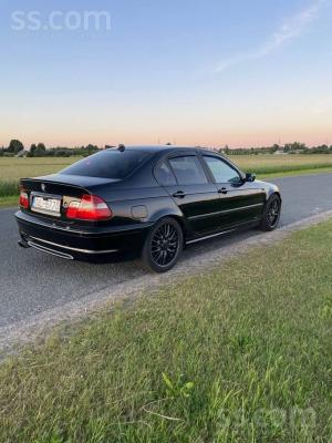 Melns BMW 330 2004 Rēzekne, ar dzinēja tilpumu 3.00 L un nobraukumu 422 tūkst. km par 4300 €, foto 3 vietnē AUTOMOTO.COM.LV