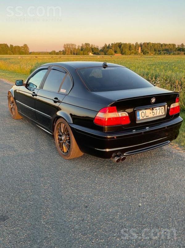 Melns BMW 330 2004 Rēzekne, ar dzinēja tilpumu 3.00 L un nobraukumu 422 tūkst. km par 4300 €, foto 5 vietnē AUTOMOTO.COM.LV