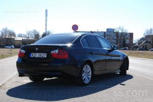 Черный БМВ 330 2005 в Рига, объемом двигателя 3.00 л и пробегом 206 тыс. км за 4200 €, фото 9 на AUTOMOTO.COM.LV