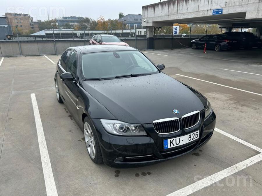 Melns BMW 330 2005 Rīga, ar dzinēja tilpumu 3.00 L un nobraukumu 320 tūkst. km par 5900 €, foto 1 vietnē AUTOMOTO.COM.LV