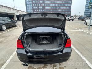Melns BMW 330 2005 Rīga, ar dzinēja tilpumu 3.00 L un nobraukumu 320 tūkst. km par 5900 €, foto 6 vietnē AUTOMOTO.COM.LV