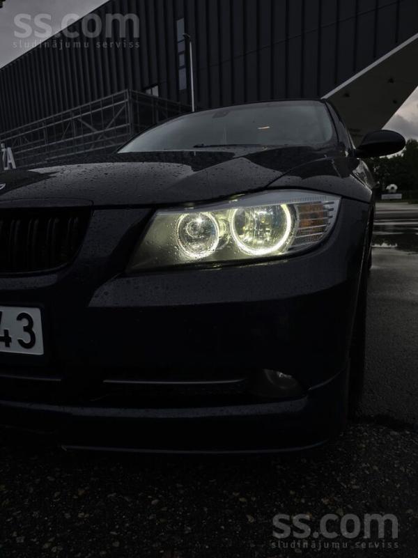 Black BMW 330 2006 in Riga, with an engine capacity of 3.00 L and mileage of 415 thousand km for 5000 €, photo 1 on AUTOMOTO.COM.LV