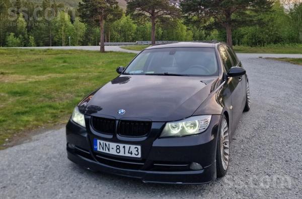 Black BMW 330 2006 in Riga, with an engine capacity of 3.00 L and mileage of 415 thousand km for 5000 €, photo 4 on AUTOMOTO.COM.LV