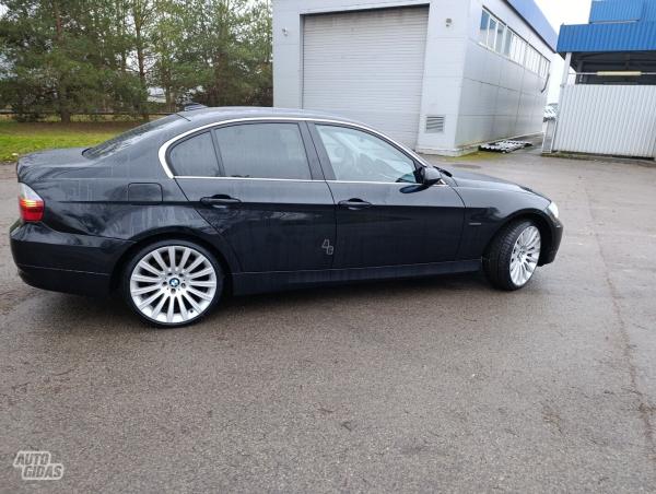 Melns BMW 330 2006 Marijampole, ar dzinēja tilpumu 3.00 L un nobraukumu 257 tūkst. km par 5500 €, foto 7 vietnē AUTOMOTO.COM.LV