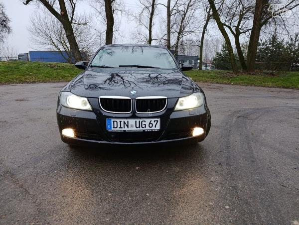Melns BMW 330 2006 Marijampole, ar dzinēja tilpumu 3.00 L un nobraukumu 257 tūkst. km par 5500 €, foto 9 vietnē AUTOMOTO.COM.LV