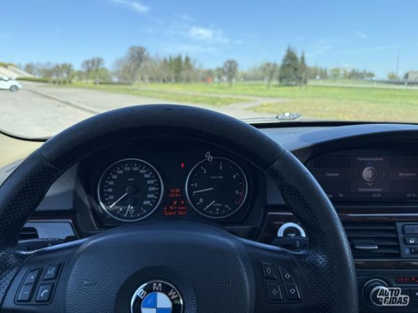Black BMW 330 2006 in Kaunas, with an engine capacity of 3.00 L and mileage of 365 thousand km for 4500 €, photo 6 on AUTOMOTO.COM.LV