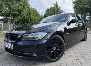 Black BMW 330 2006 in Riga, with an engine capacity of 3.00 L and mileage of 0 thousand km for 5000 €, photo 3 on AUTOMOTO.COM.LV