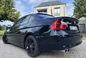 Black BMW 330 2006 in Riga, with an engine capacity of 3.00 L and mileage of 0 thousand km for 5000 €, photo 8 on AUTOMOTO.COM.LV