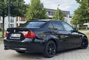 Black BMW 330 2006 in Riga, with an engine capacity of 3.00 L and mileage of 0 thousand km for 5000 €, photo 10 on AUTOMOTO.COM.LV