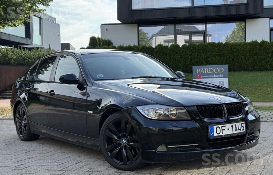 Black BMW 330 2006 in Riga, with an engine capacity of 3.00 L and mileage of 0 thousand km for 5000 €, photo 13 on AUTOMOTO.COM.LV
