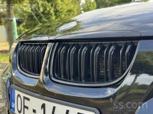 Black BMW 330 2006 in Riga, with an engine capacity of 3.00 L and mileage of 0 thousand km for 5000 €, photo 15 on AUTOMOTO.COM.LV